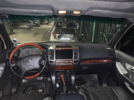 Toyota land cruiser Prado 120