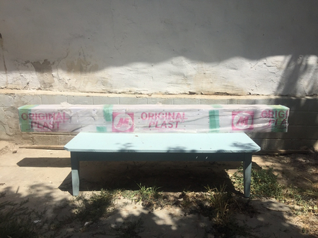 Короб пластиковый в наличии 3 пачки по 12 шт в каждой пачке.