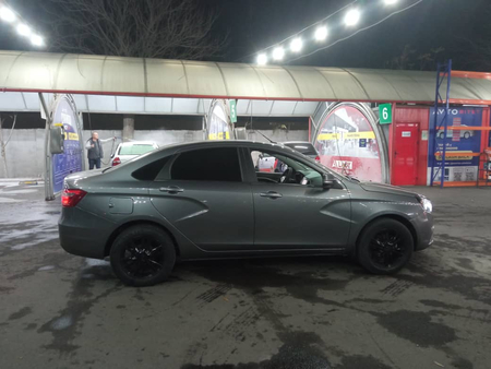 Lada vesta 118000 yurgan udari yoq prapan 4 paklena