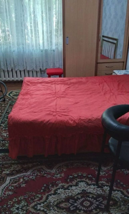 !Чиланзар 17 квартал 2 комната Продаётся Срочно