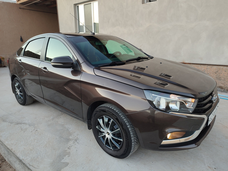 Продам лада Веста 1.8