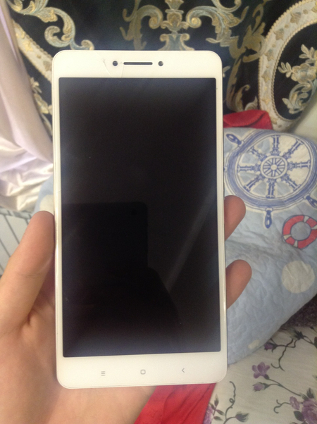 MI MAX 1, MI MAX 2 sotiladi. Narx donasiga yozilgan