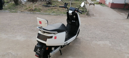 Electroniy skuter abmen benzenli skuterga
