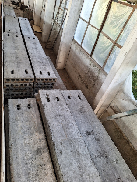 Beton plitalar sotiladi