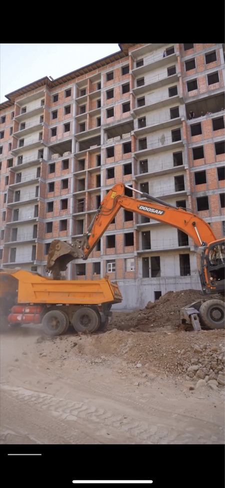 Срочно 2х комнатная квартира 53кв 37,700у.е
