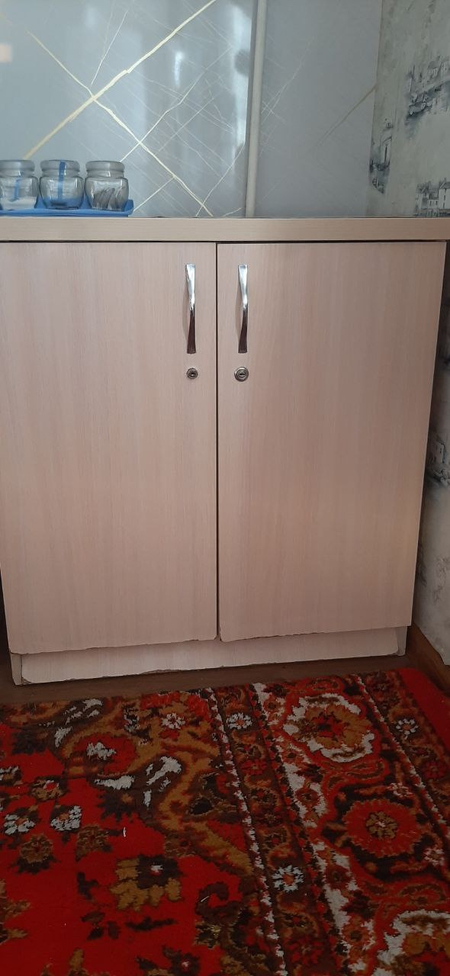 Кухонный шкаф с раковиней