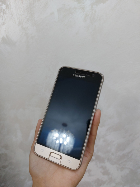 Samsung Galaxy J1