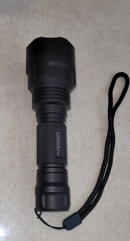Мощный фонарь Convoy M1 SST40