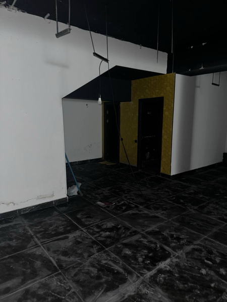 Айбек нежилое помещение первая линия вдоль дороги 165кв.м срочно