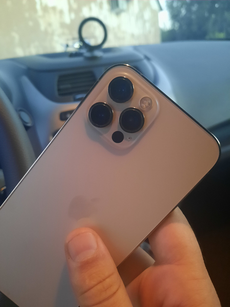 iphone 12 pro idealniy