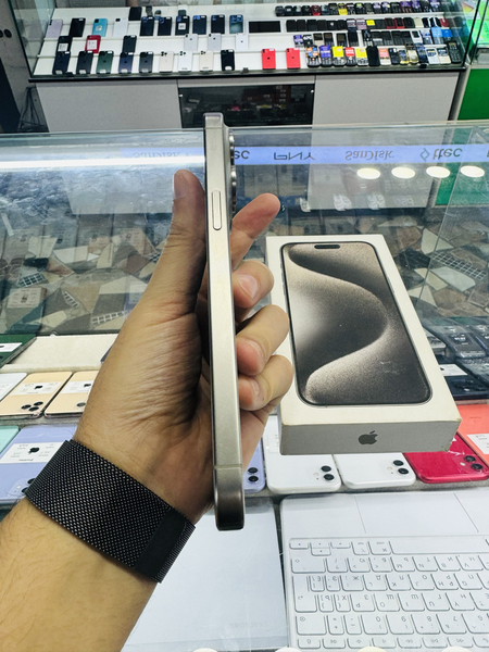 iPhone 15 Pro Max 256 gb natural