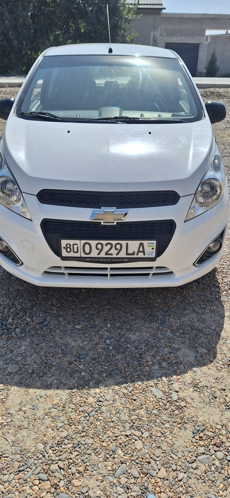 Chevrolet spark 2