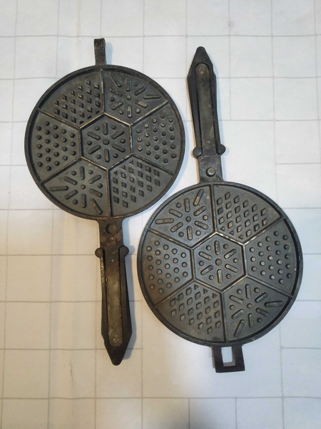 Вафельница для газовой плиты.