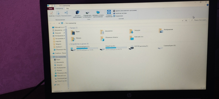 Notebook sotiladi srochno xolati ideal ssd2 qoyilgan