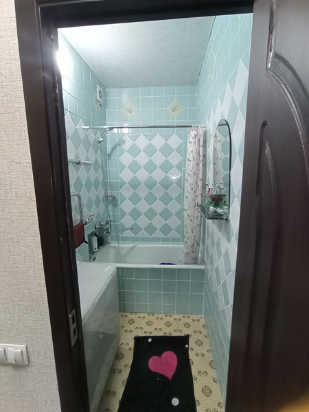 Uy sotiladi 4 xona Oq tepa