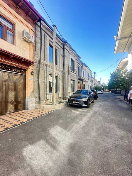 ИПАКЧИЛИК 3 соток. 8 комнат. 60 сан узел. 400м2. +подвал по всему дому