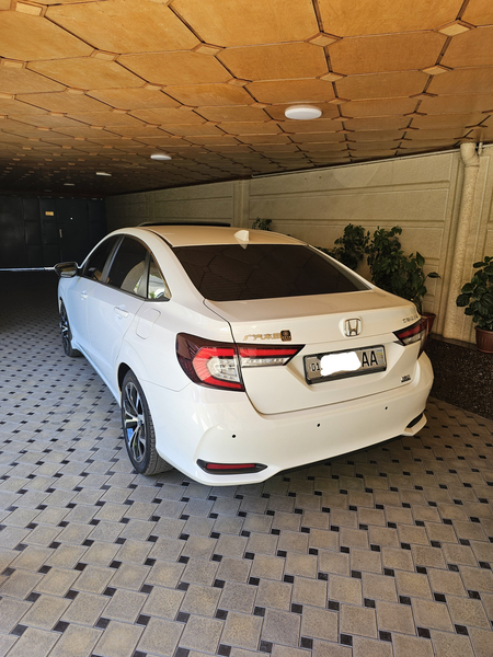 Honda crider 1.0 turbo, oq, lyukli