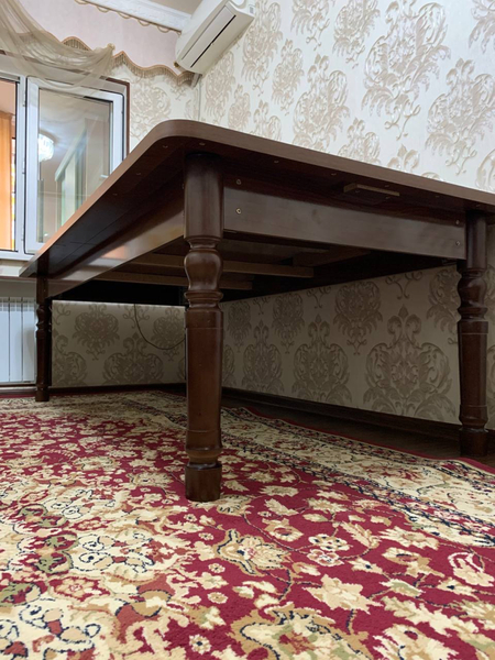 Продается стол , за 800 тыс сум