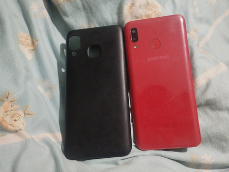 Samsung galaxsi A20