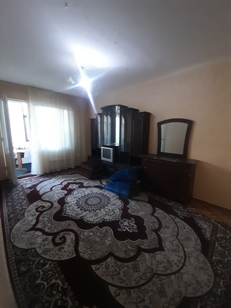 Arenda kivartira Yashnabod 1xona 2xona qilingan kadishva 3-bekat oldid