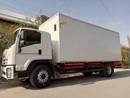 Isuzu xolati yaxshi. Ishga tayyor