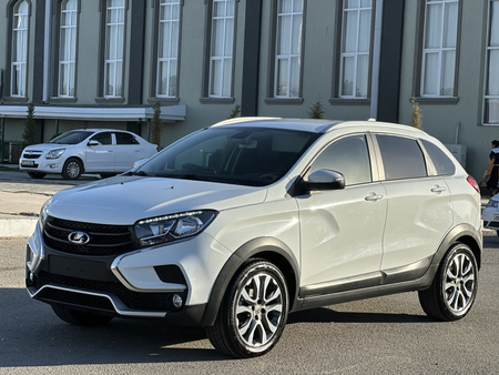 Lada Xray Cross Nissan CVT 1,6