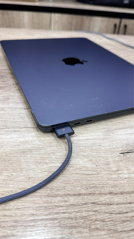 MacBook Air 13,6-inch M2/8/512GB