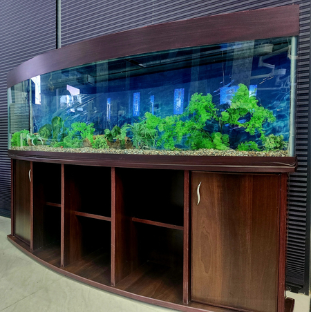 AKVARIUM  1.80 sm 1.30 sm  xolati zur ..