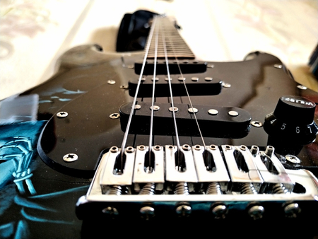 Elektro Gitara. Гитара Obmen bor Notbuk