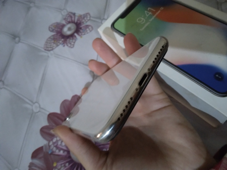 iPhone X srocna sotiladi