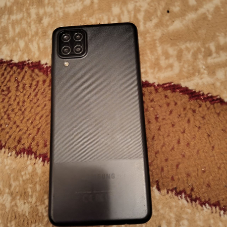 Samsung A12 smartfon