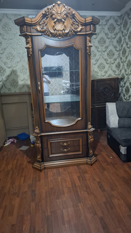 Очен срочно. Б/У мебель срочно торг есть. В хорошем состоянии 1200$.