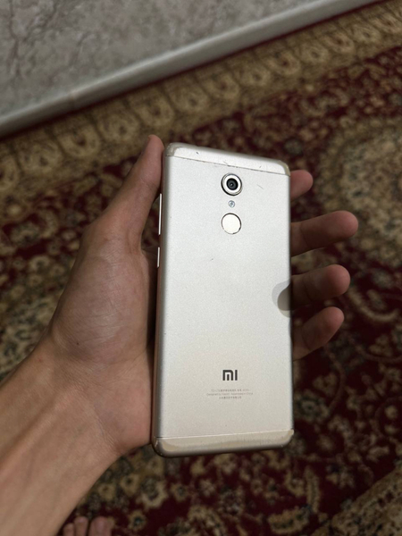 Redmi 5 sotiladi yoki abmen
