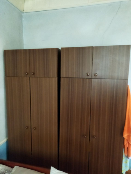 Срочно продам шкаф