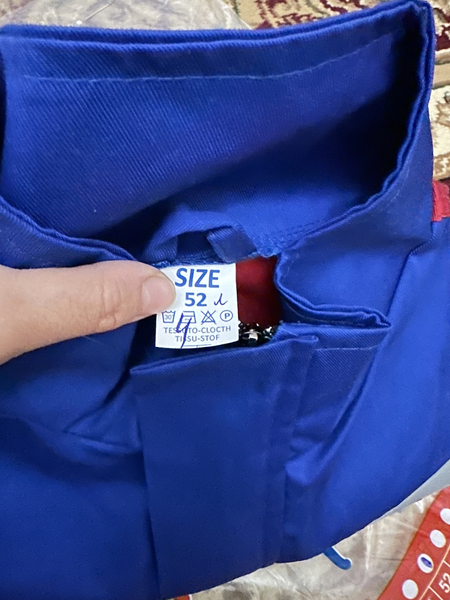 Продам абсолютно новую спец одежду