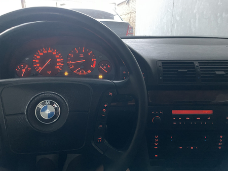 Bmw E39 без/д продается!