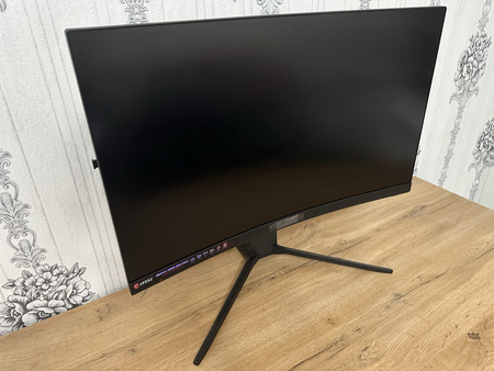 Игровой монитор MSI Optix MAG272CQR