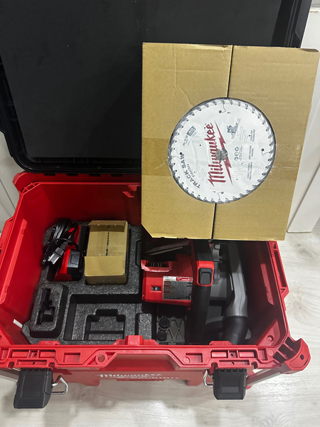 Погружная пила milwaukee M18