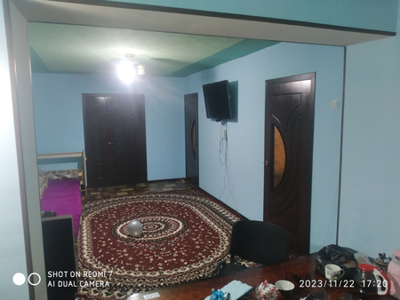 Охангарон шахрида 3 хоналик квартира сотилади