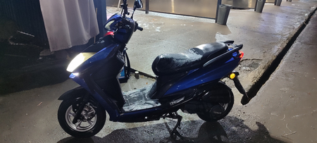 Скутер сотилади 125/150 килинган холати яхши