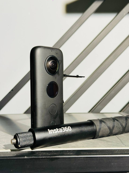 Insta360 ONE X palkasi bor