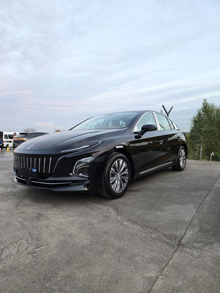 Hongqi eqm5 tayyor nalicha 500km