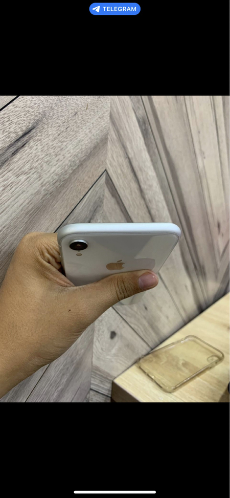 iphone xr……….