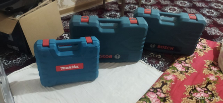 Шруповерт Bosch, Makita