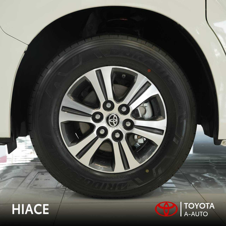 Новая Toyota Hiace