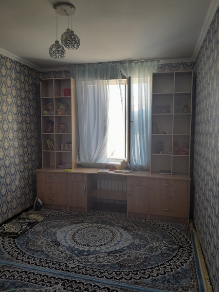 Университет жанындагы таза дом