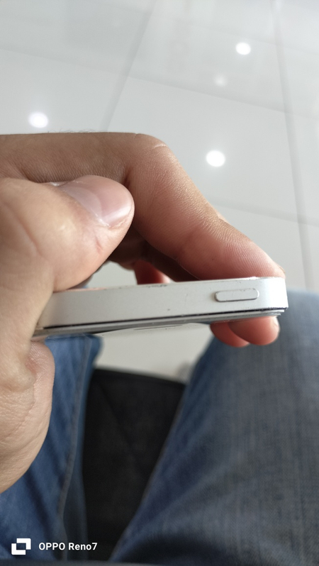 Iphone 5 s sotiladi