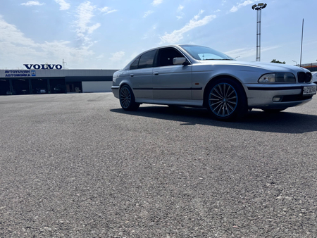 BMW 520 бензин механика