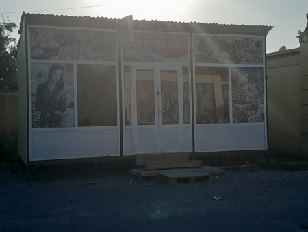 Oziq-ovqat dòkoni