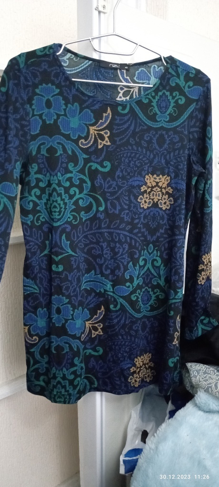 Продам женские вещи
